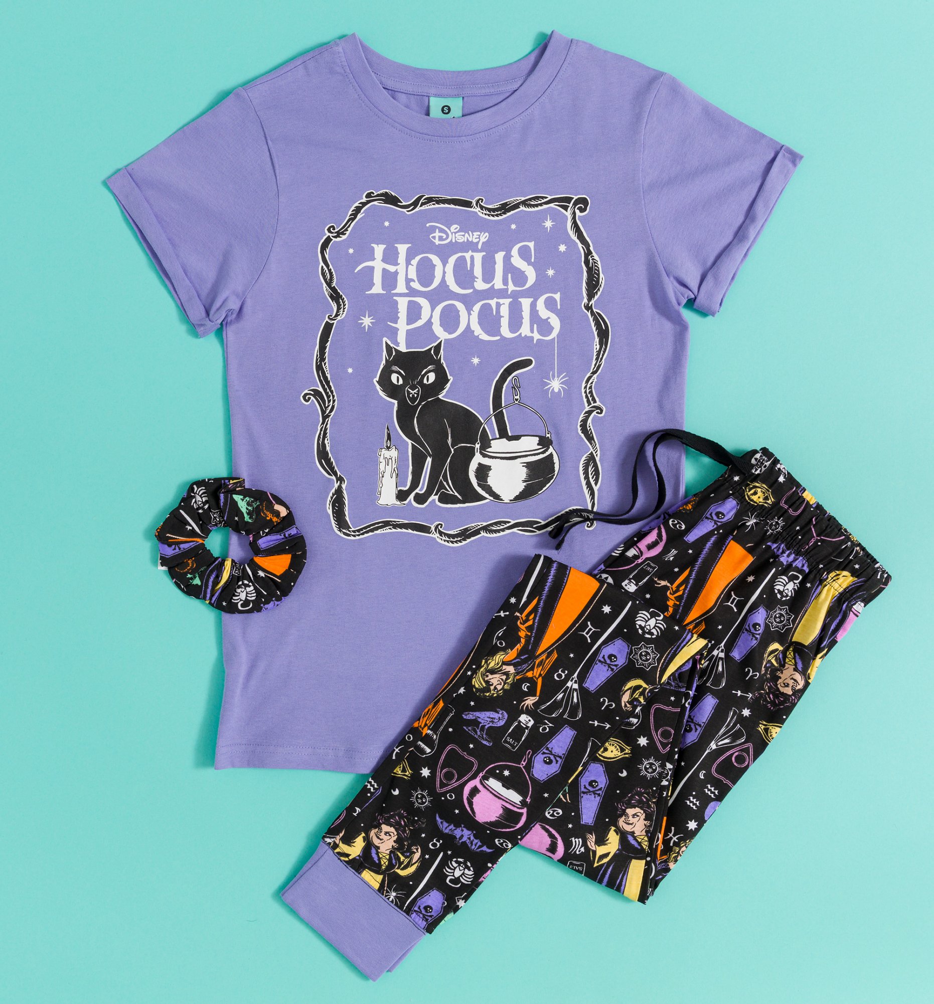 Women's Disney Hocus Pocus Thackery Binx Pyjamas with Scrunchie
