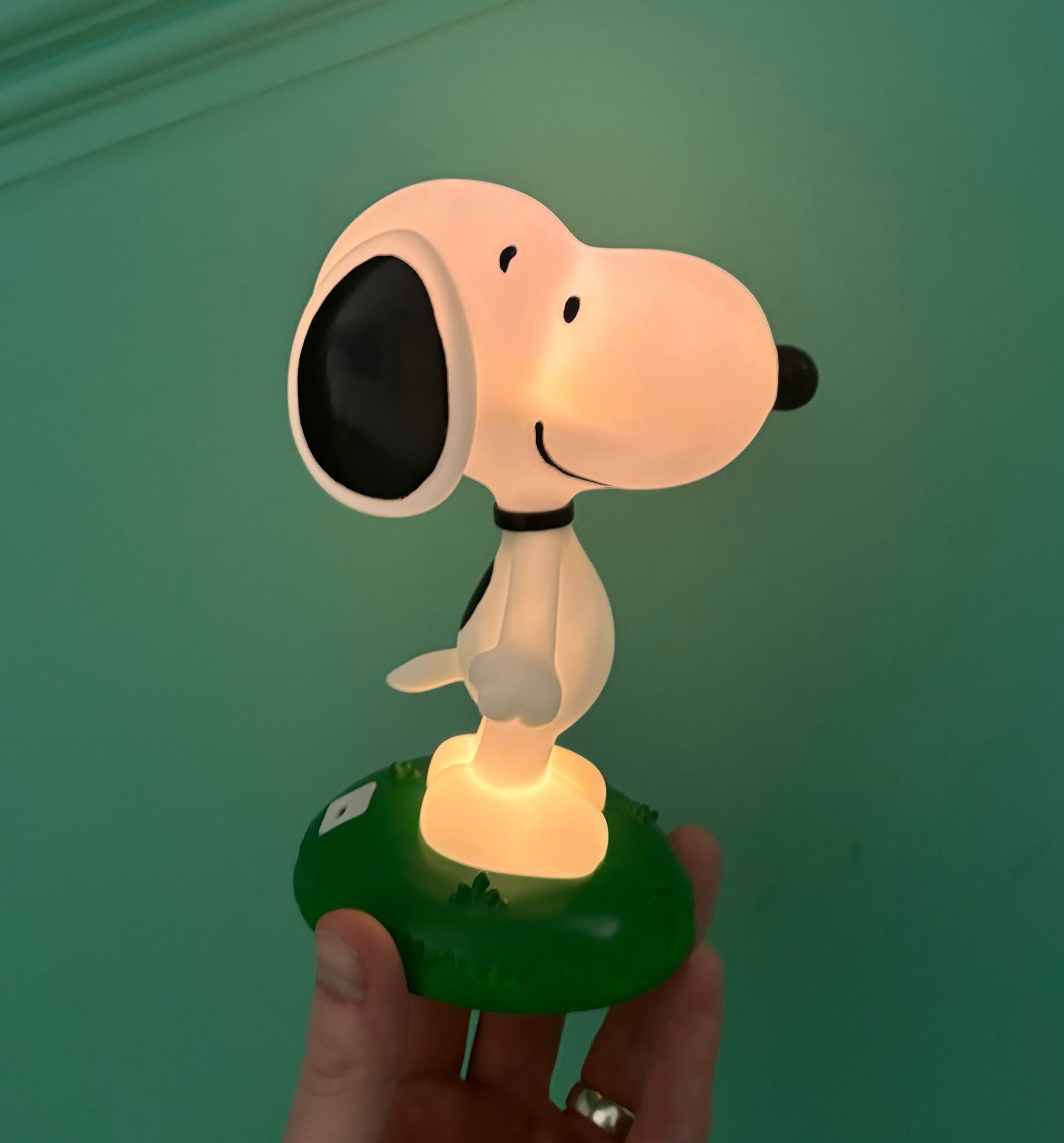 Peanuts Mini Standing Snoopy LED